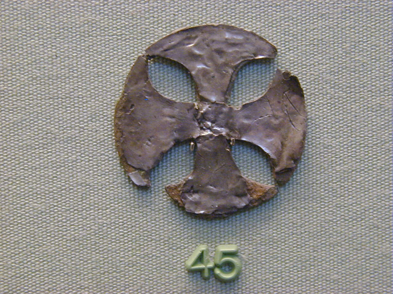 A silver Cuthbert cross – Rumwoldstow